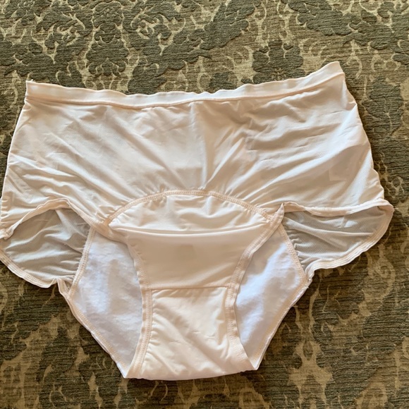 EVERDRIES | Intimates & Sleepwear | Everdries Panties Szm Creamy White ...